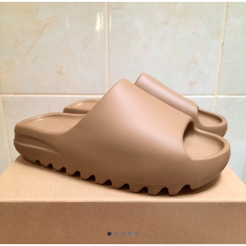 Jual Adidas Yeezy slide core original | Shopee Indonesia