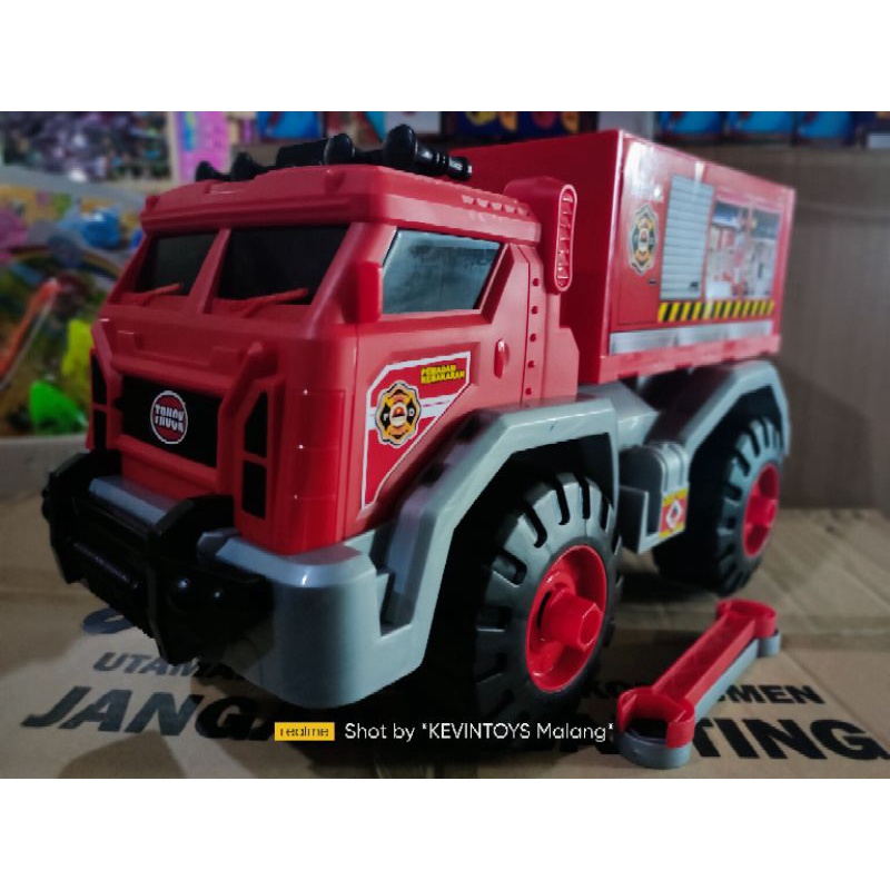 Jual AK 55 MAINAN MOBIL TRUCK BOX BESAR DAMKAR / MAINAN MOBIL BOX ...