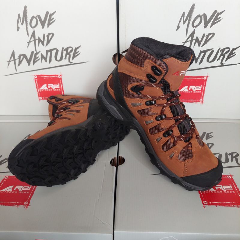 Jual Sepatu Gunung Outdoor REI Valiant Shoes Arei Outdoorgear Sepatu ...