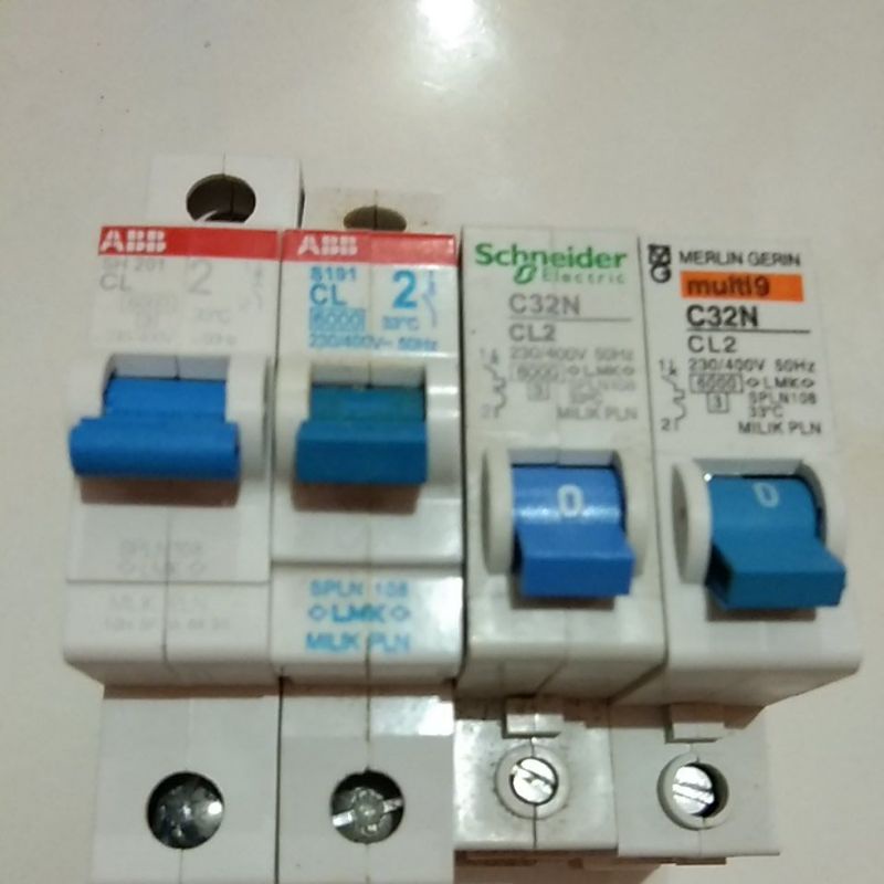 Jual mcb schneider,ABB,merlin gerint 2A modif anti jeglek | Shopee ... Jual mcb schneider,ABB,merlin gerint 2A modif anti jeglek | Shopee ...