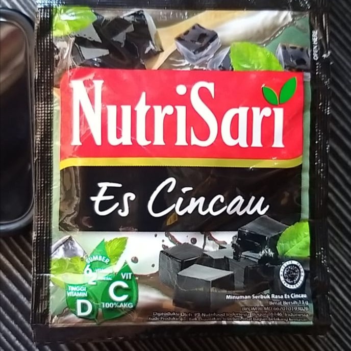 Jual Nutrisari Sachet Rasa Es Cincau 1 Renceng isi 10 Sachet | Shopee ...