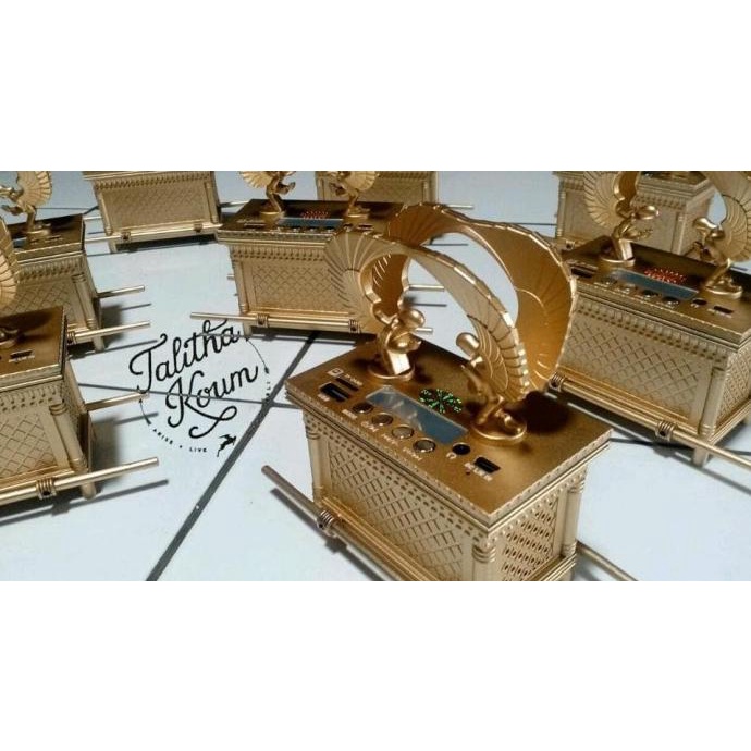 Jual Tabut Perjanjian The Ark Of Covenant - Hiasan Mimbar Gereja - Meja ...