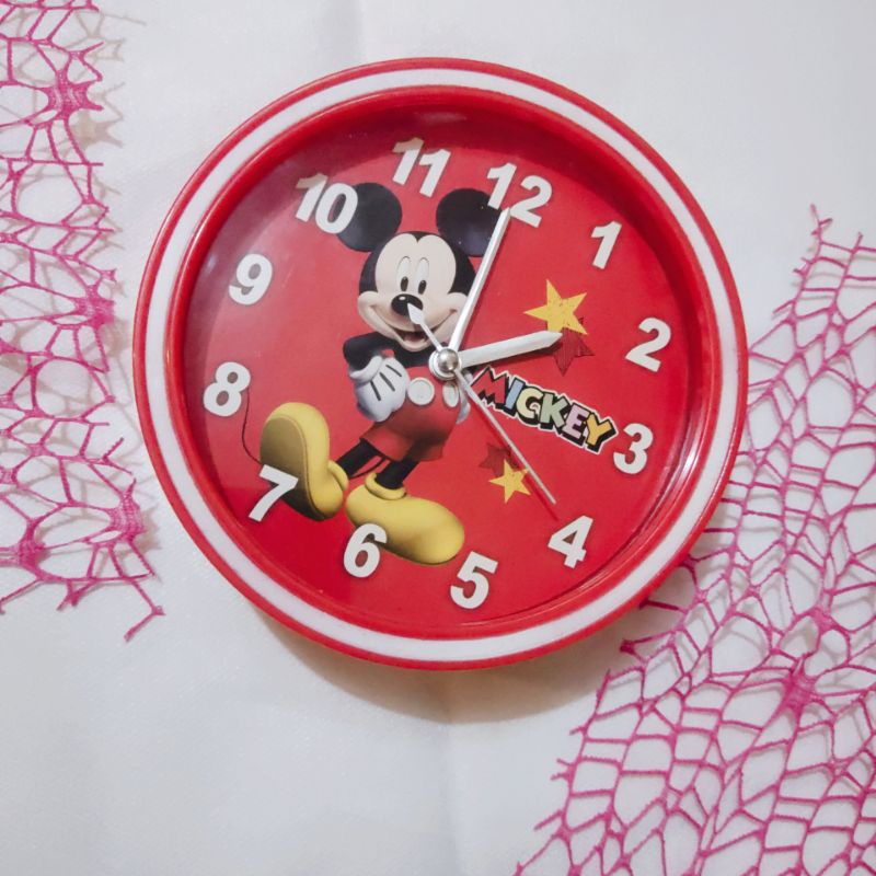 Jual jam beker/jam meja mickey mouse bulat warna merah [PRELOVED ...