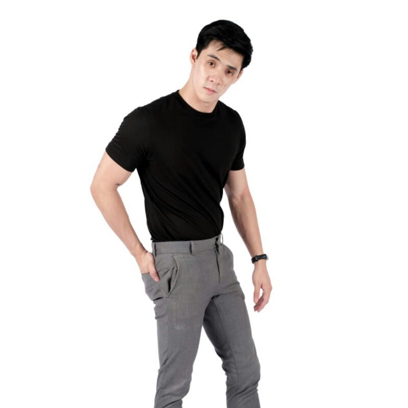 Jual MENLIVING Flawless Fit T-shirt Kaos Hitam Jet Black / STAND OUT ...