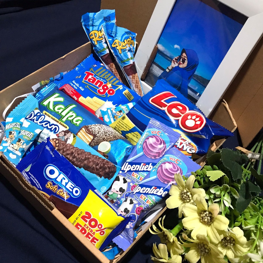 Jual Gift Box Jajanan | Hampers Jajanan | Kado Ulang Tahun | Snackbox ...