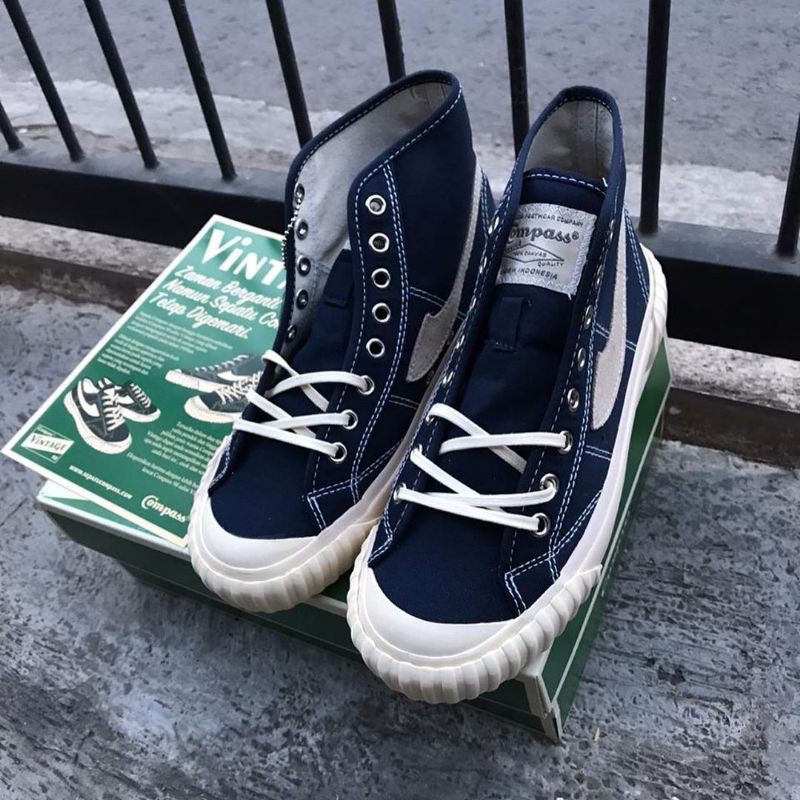 Jual Sepatu Compass Vintage Black White-Hi | Shopee Indonesia