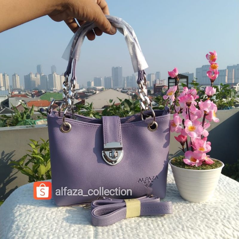 Jual ALFAZA Tas Rantai Mewah Wanita 3 Ruang Kunci Putar | Shopee Indonesia