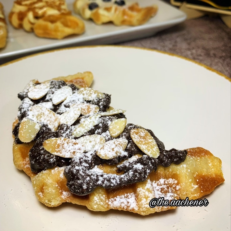 Jual Croffle (Choco Crunchy & Almonds) | Shopee Indonesia