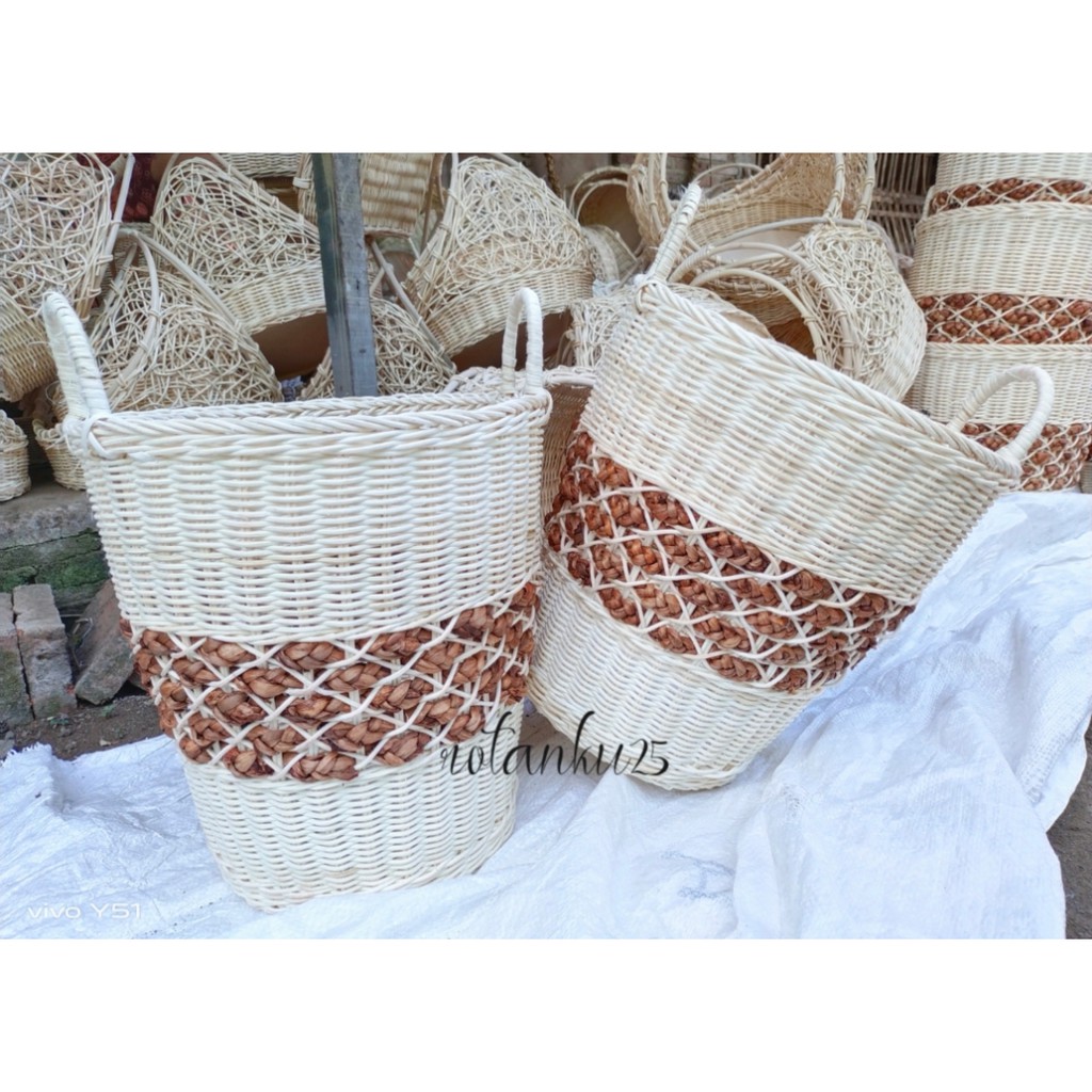 Jual Keranjang rotan (laundry rotan enceng)tempat sampah / parsel rotan ... Jual Keranjang rotan (laundry rotan enceng)tempat sampah / parsel rotan ...