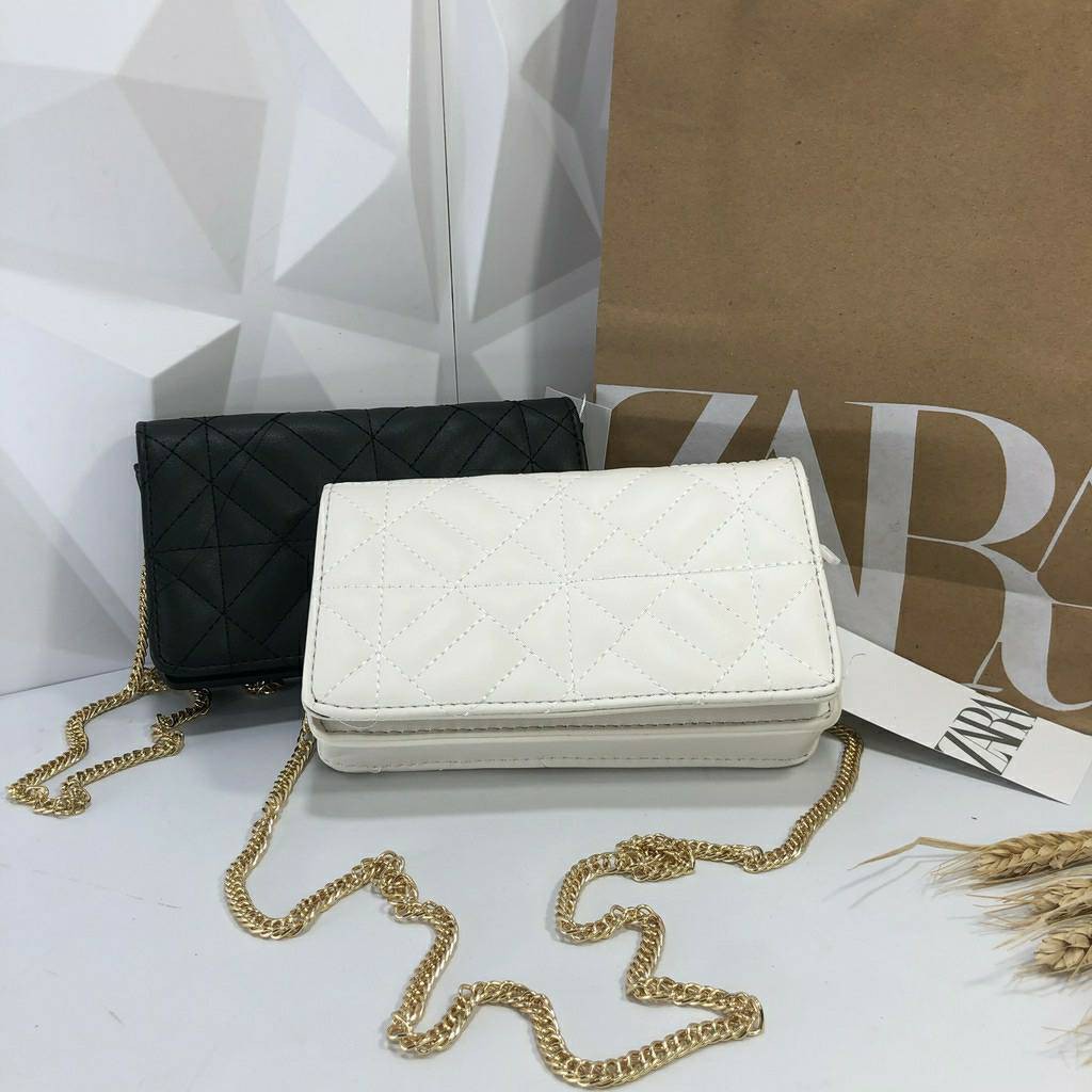 Jual Tas Selempang Z*ra Holo Mini Clutch / Sling Bag Z*ra Mini Rantai ...