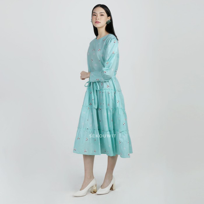 Jual JESSAMINE Batik Jumputan Tiered Midi Dress Sèkouwit In Turquoise ...