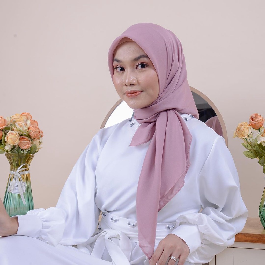 Jual Hijab Segi Empat Paris Premium Warna Dusty Milo 110cm x 110cm ...