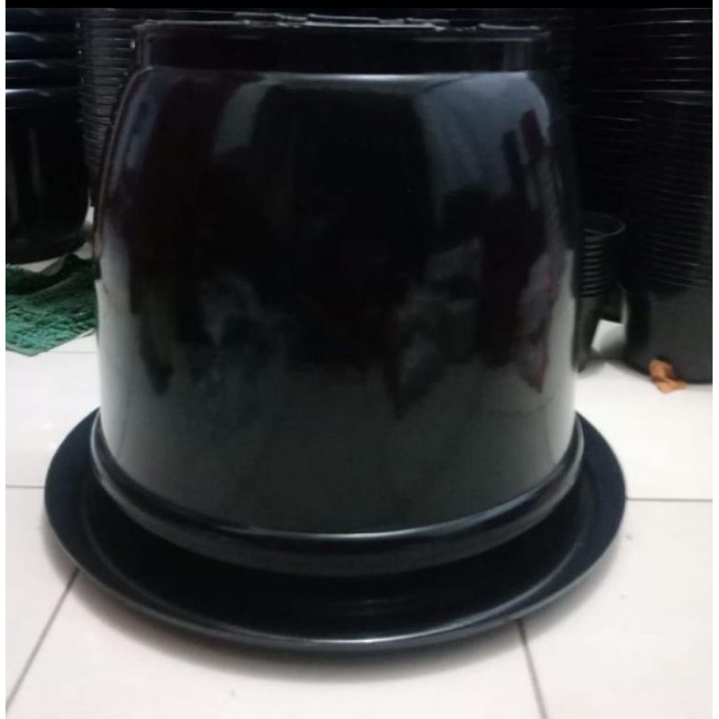 Jual POT TANAMAN JUMBO CEMPAKA 70 (GLOBAL LION) BESAR HITAM POLOS/POT ...