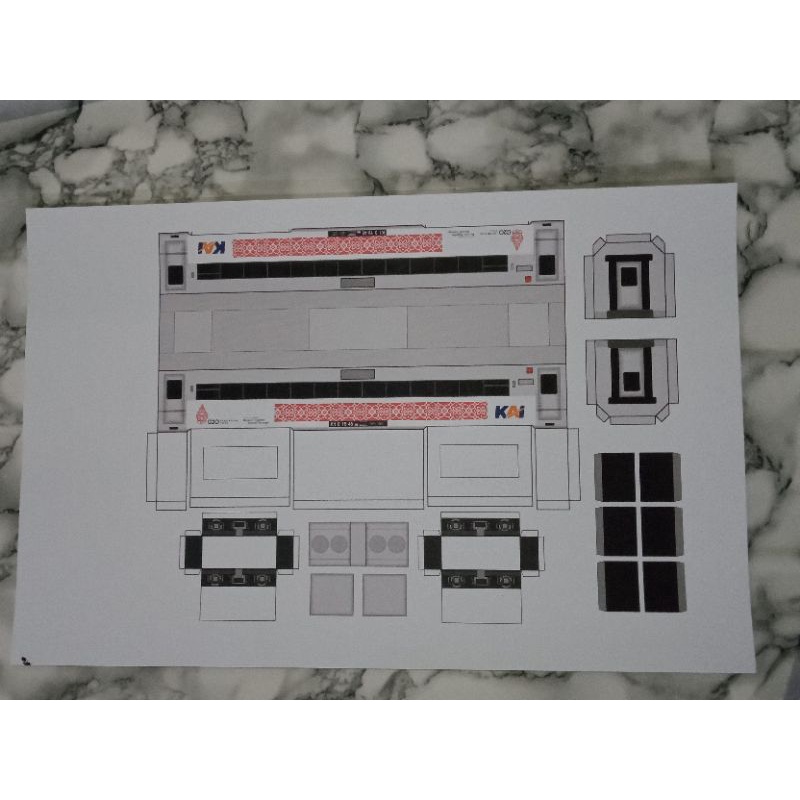 Jual DIY Miniatur Papercraft Lokomotif Dan Gerbong Livery G20 | Shopee ...