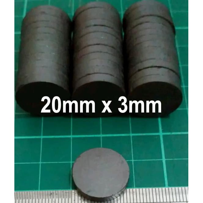 Jual Magnet Hitam Ferrite Bulat Koin Disc Tempelan Kulkas 20mm x 3mm ...