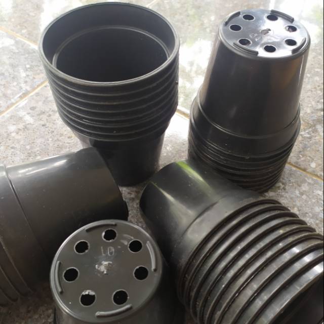 Jual Pot Kecil Hitam ukuran 10 cm | Shopee Indonesia
