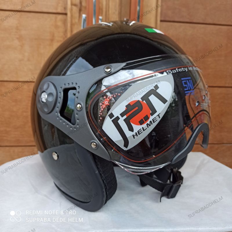 Jual Helm Pilot Italy Hitam Glossy kaca smoke SNI | Shopee Indonesia