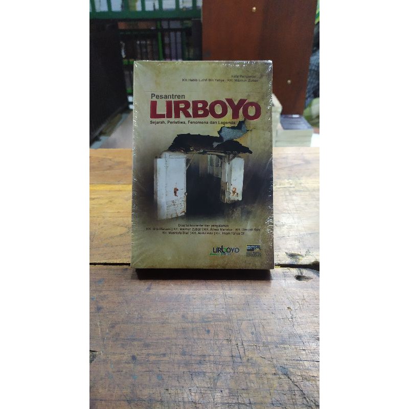 Jual Buku Sejarah Pondok Pesantren Lirboyo Peristiwa Fenomena Dan ...