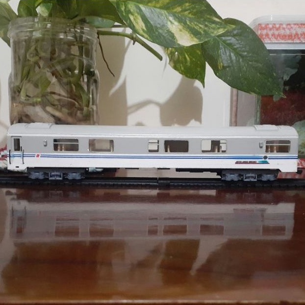 Jual miniatur kereta api indonesia gerbong makan eksekutif era perumka ...