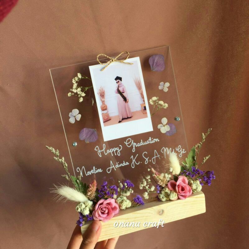 Jual Kado wisuda , kado ulang tahun , kado wedding (acrylic wooden ...