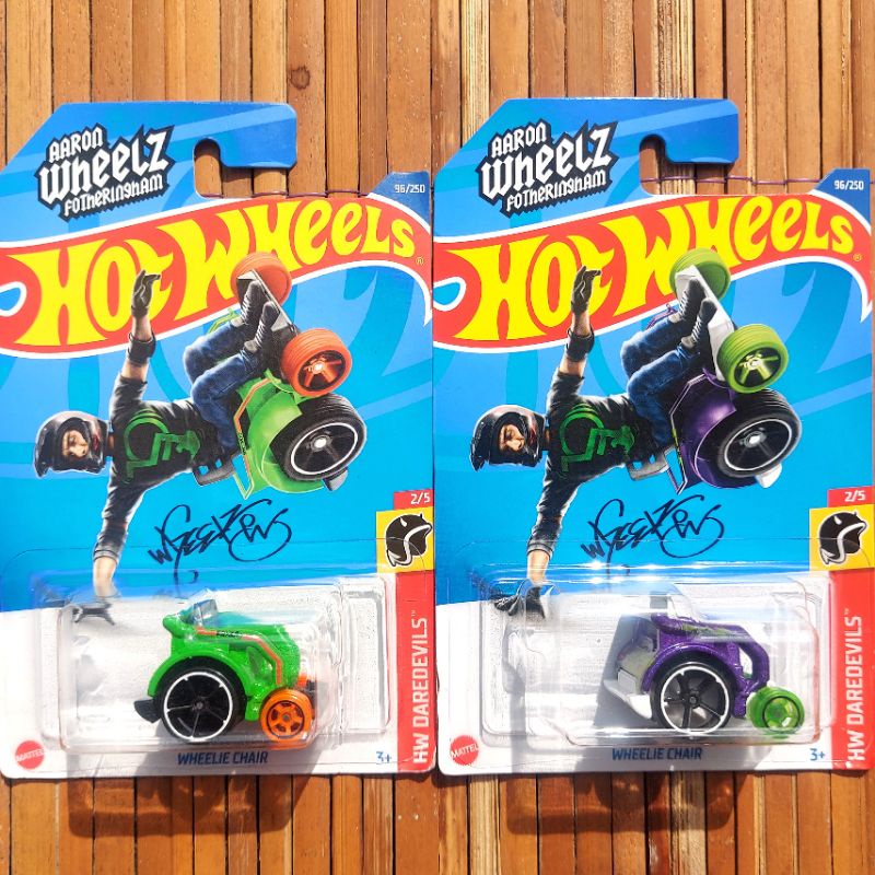 Jual HOTWHEELS WHEELIE CHAIR - KURSI RODA SKATEBOARD AARON WHEELZ 100% ...