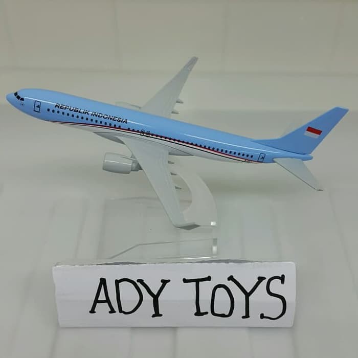Jual Miniatur Pesawat Garuda - Diecast Pesawat Jet - Diecast Pesawat ...