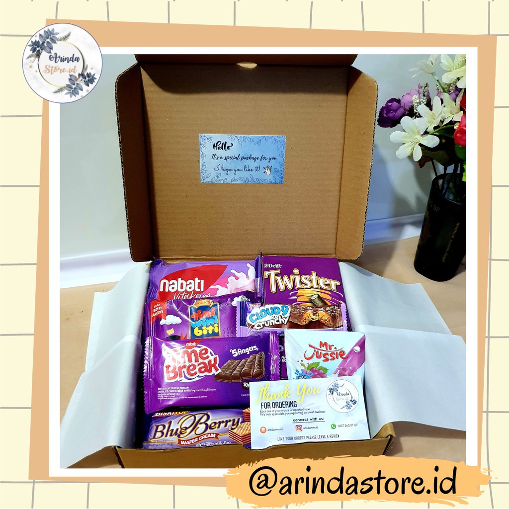 Jual Hampers Snack Gift Box Kado Ultah Wisuda Anniversary Warna Ungu ...
