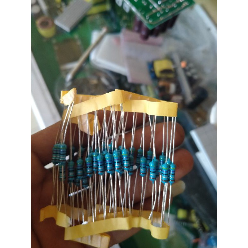 Jual resistor 1/2 WATT 4R7 ohm 22r 10r kaki tebal | Shopee Indonesia