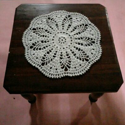 Jual taplak meja rajut bulat -+35cm | Shopee Indonesia