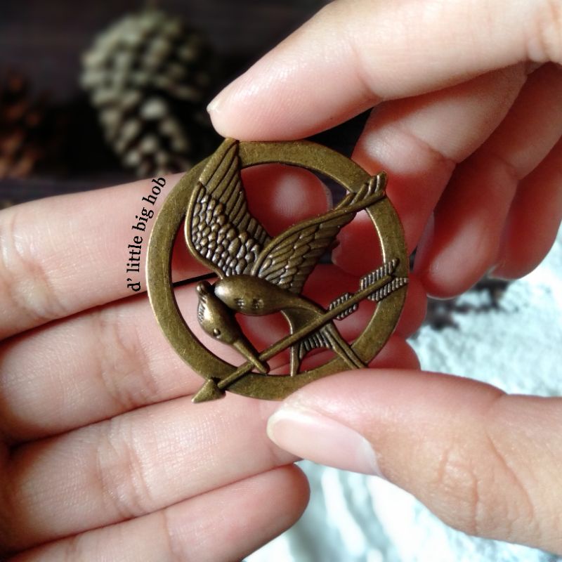 Jual THE HUNGER GAMES PIN | Shopee Indonesia