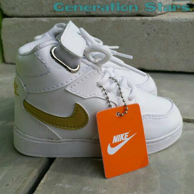 Jual SEPATU BOOTH PUTIH/SEPATU NIKE ANAK/SEPATU ANAK LAKI-LAKI DAN ...