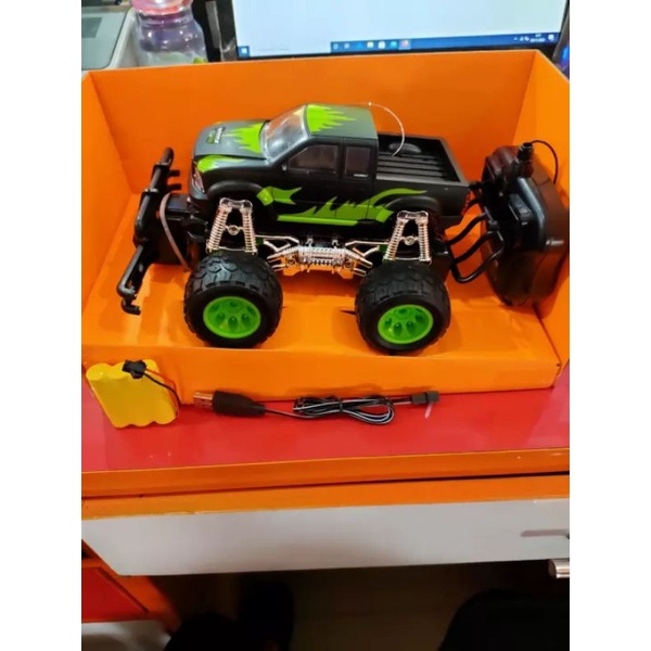 Jual mobil remote control jeep besar 1:18 Cas mobil rc | Shopee Indonesia