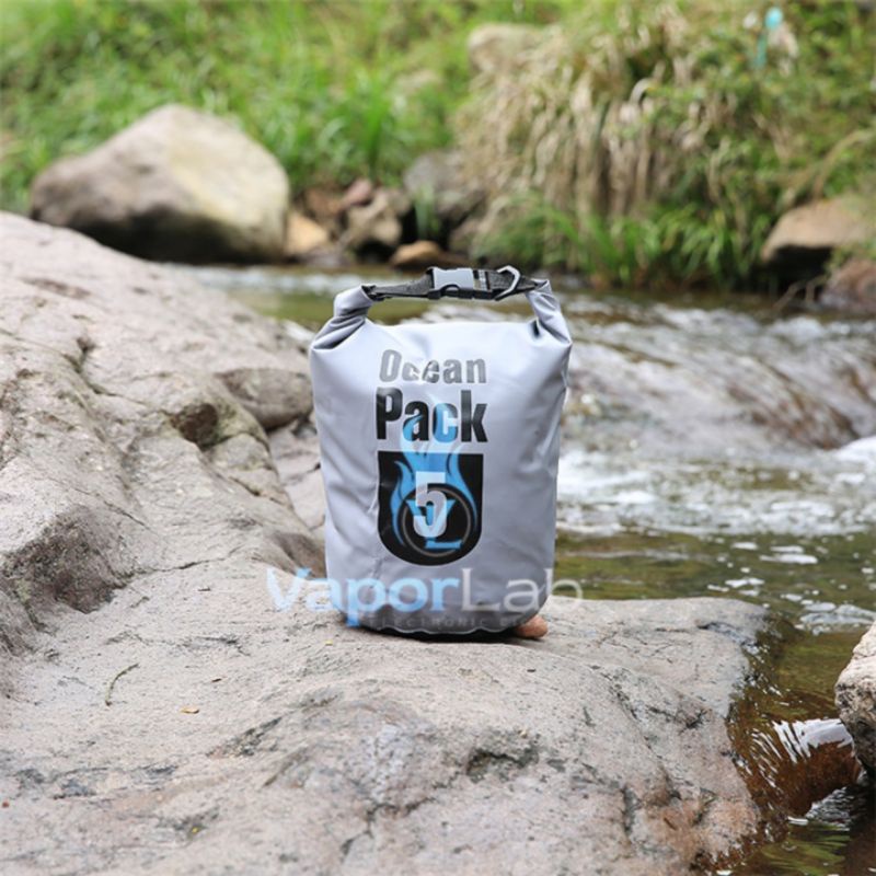 Jual 5L WATERPROOF DRY BAG OCEAN PACK TAS ANTI AIR SHOULDER DUFFLE OUTDOOR RENANG | Shopee Indonesia