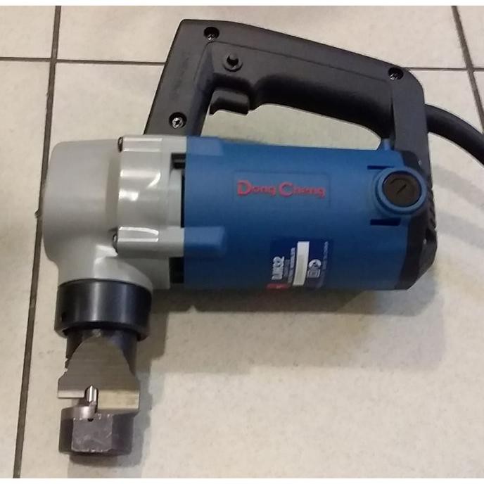 Jual MESIN POTONG PLAT NIBBLER 3 2MM DONGCHENG DJH32 | Shopee Indonesia