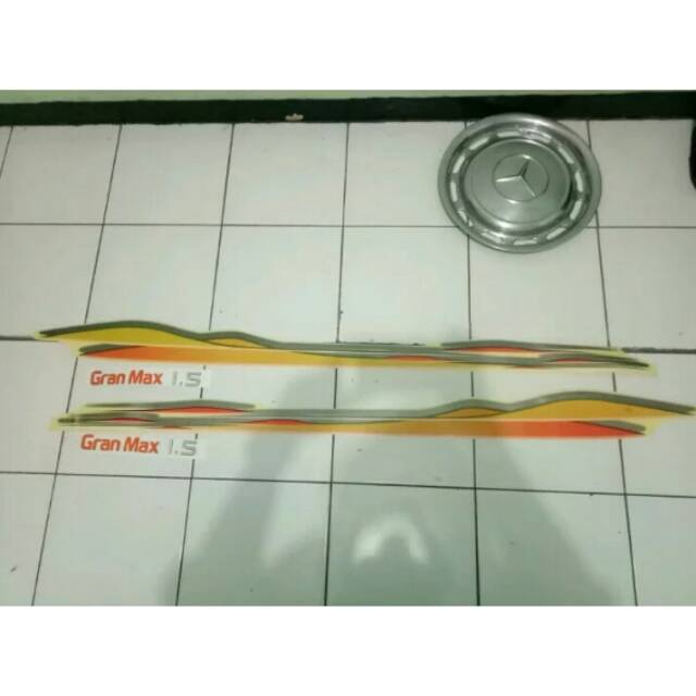 Jual Striping Sticker Stiker List Body Ori Daihatsu Granmax Gran max ...