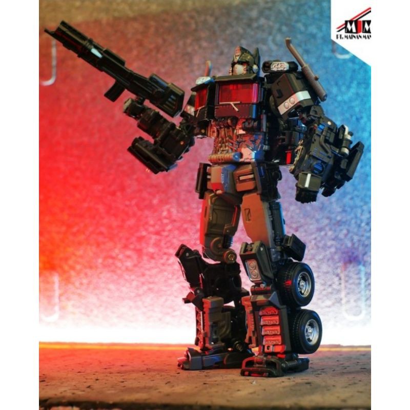 Jual Figure Robot Nemesis Optimus Prime Transformers | Shopee Indonesia