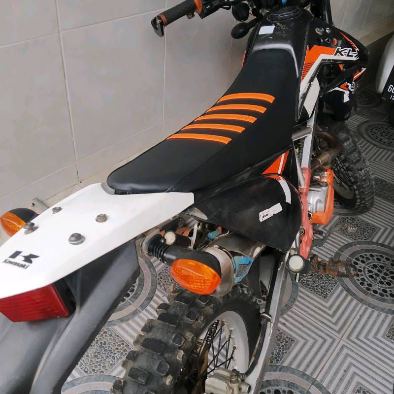 Jual kulit jok trabas trail supermoto KLX BF dtracker crf KTM YZ wr 155 GTX DIRT BIKE seat cover ...