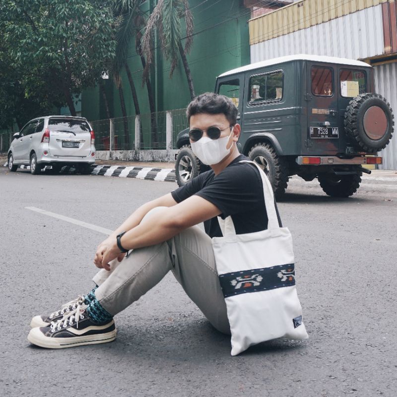 Jual TOTEBAG tenun (COMBINATION)//Tas tenun//Totebag | Shopee Indonesia