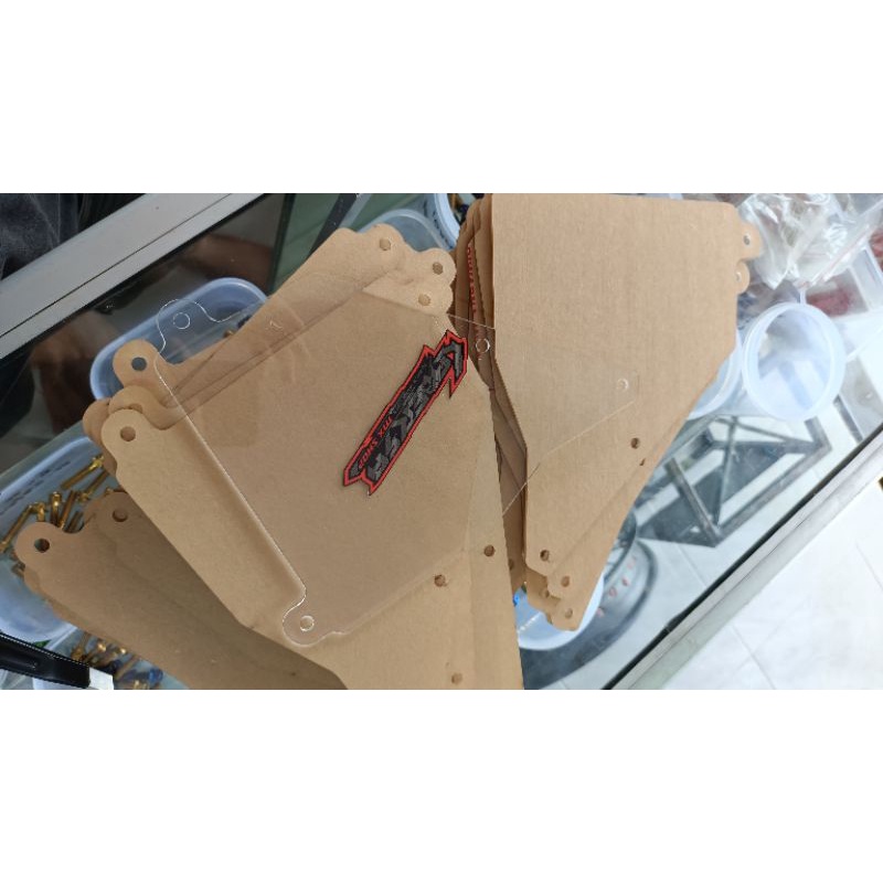 Jual tutup box hawa klx dan dtracker akrelik | Shopee Indonesia