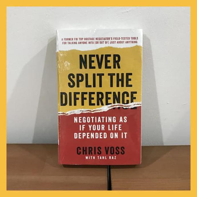 Jual Buku Import Never Split the Difference (Original Paperback ...