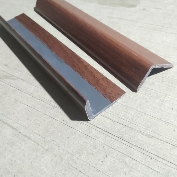 Jual Nosing PVC tangga Parket dan vinyl | Shopee Indonesia