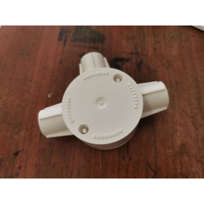 Jual T Dus 20mm - T Doos 20 mm Sambungan Pipa Listrik Cabang 3 | Shopee ...