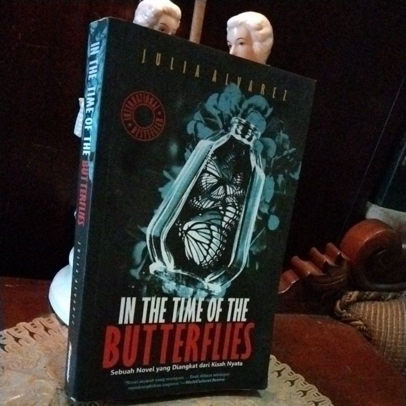 Jual IN THE TIME OF THE BUTTERFLIES - JULIA ALVAREZ | Shopee Indonesia