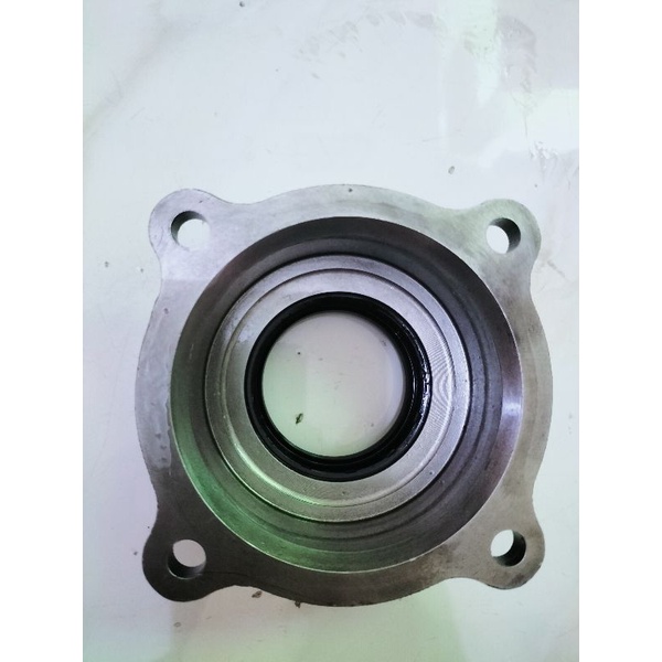 Jual WHEEL HAP NAP RODA BELAKANG + SEAL INNOVA REBORN | Shopee Indonesia