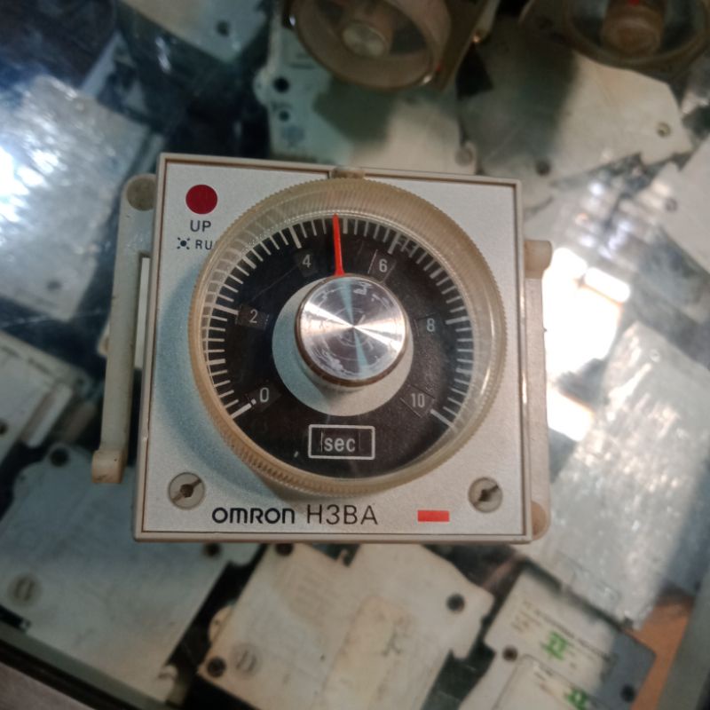 Jual TIMER OMRON H3BA-8 220VAC + SOCKET | Shopee Indonesia