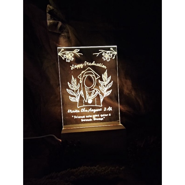 Jual Hadiah wisuda - ultah - ilustrasi akrilik custom simpel + LED ...