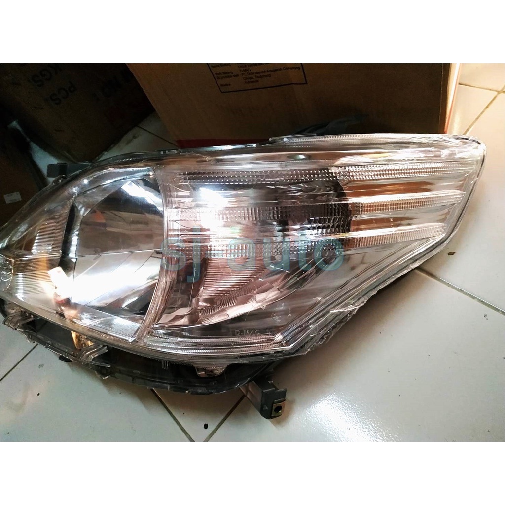 Jual Head Lamp Grand Innova 2012-2015 D-mac Lampu Depan Grand Innova ...