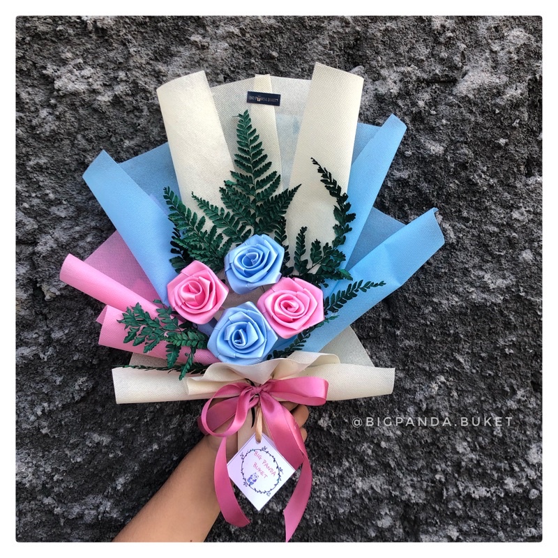 Jual BUKET BUNGA WISUDA / BUKET BUNGA SATIN / HADIAH BUNGA (4 TANGKAI ...