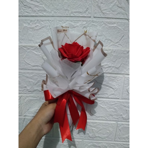 Jual Buket Bunga Mawar Single Rose Boneka Wisuda | Shopee Indonesia