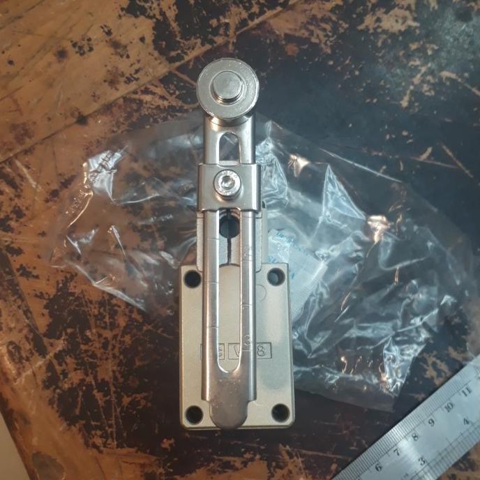 Jual MECHANICAL VALVE SMC 3/2 ADJUSTABLE ROLLER LEVER VM830-01-13 teknikpn34 | Shopee Indonesia